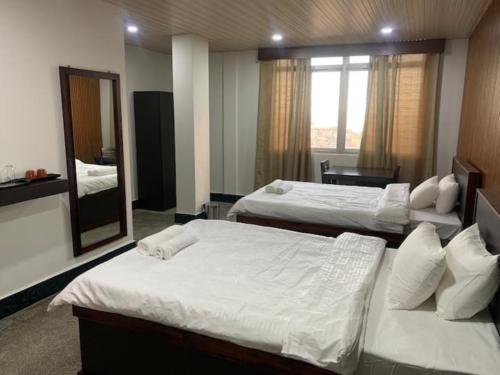 Cozy, Clean And Homely Twin Bed Room. - Kohima