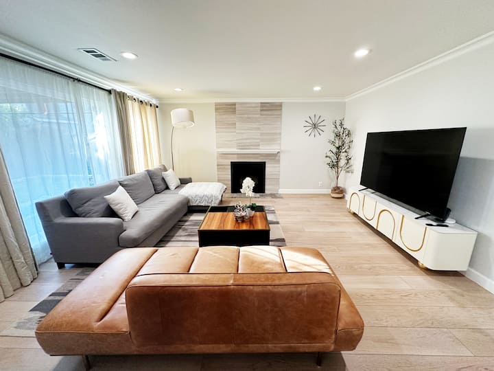 Home 2 | 4bd/2ba Santa Clara Home Near Apple Park - 森尼韋爾