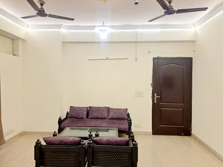 Spacious Fully Furnished 2bhk Flat  Available - Ghaziabad