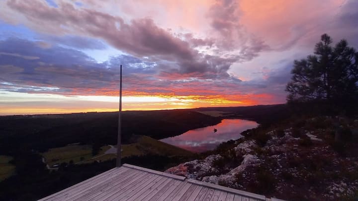 Plett Edge Tiny Cabin (Off Grid) - Plettenberg Bay