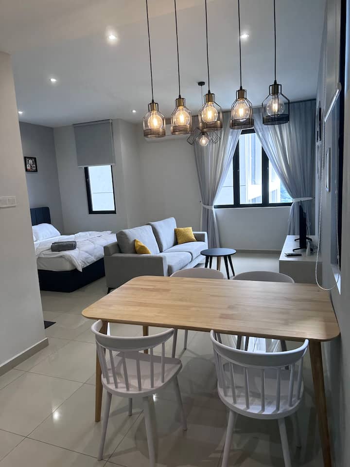 Wanderlust Retreat Studio By Iconic Regency - Bayan Lepas