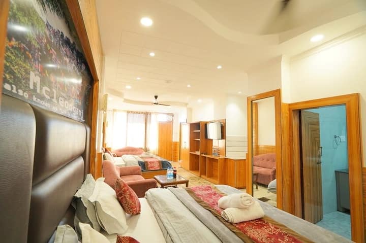 @Serene Mountview Mcleodganj 4 Bedded Family Suite - Dharamshala