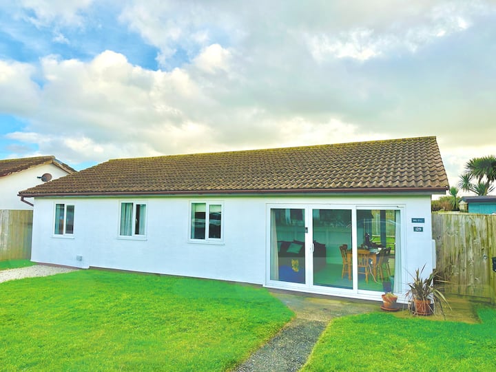 The White House - Saint Merryn