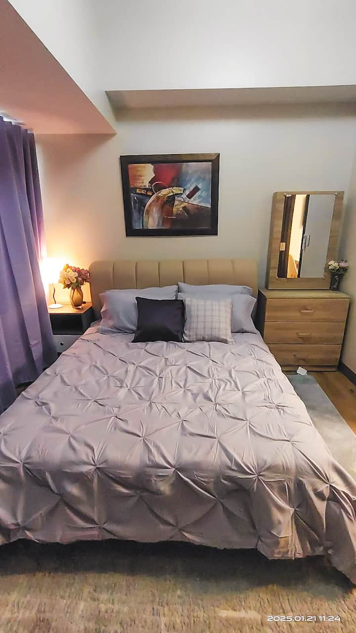 Park Mckinley West - Violet Views And Chill - Taguig