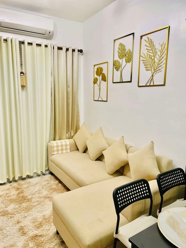 A&a: Cozy Comfort In Nuvali - Calamba