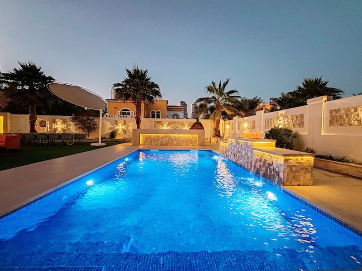 Magnificent Luna La Vida Villa! - 