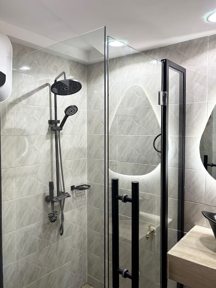 Shelton Luxury’s 2, F2 Cosy, Confortable & Calme ! - Benin