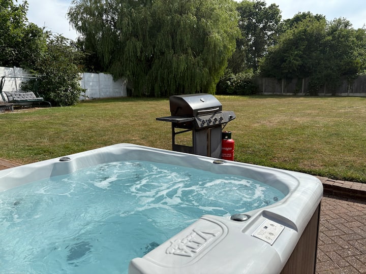 Quince Cottage, Hot Tub, Parking For 4 Cars. - ウィスタブル
