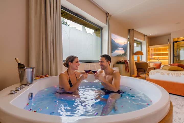 Ibiza Suite Jacuzzi & Spa Sauna Secret Room - Strasbourg