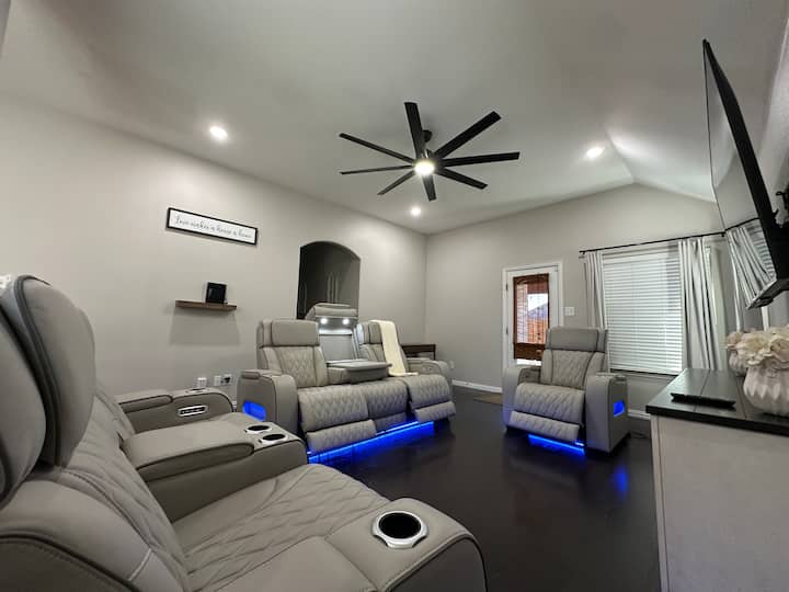 10 Min / 4 Miles To At&t Stadium & Six Flags - Grand Prairie, TX