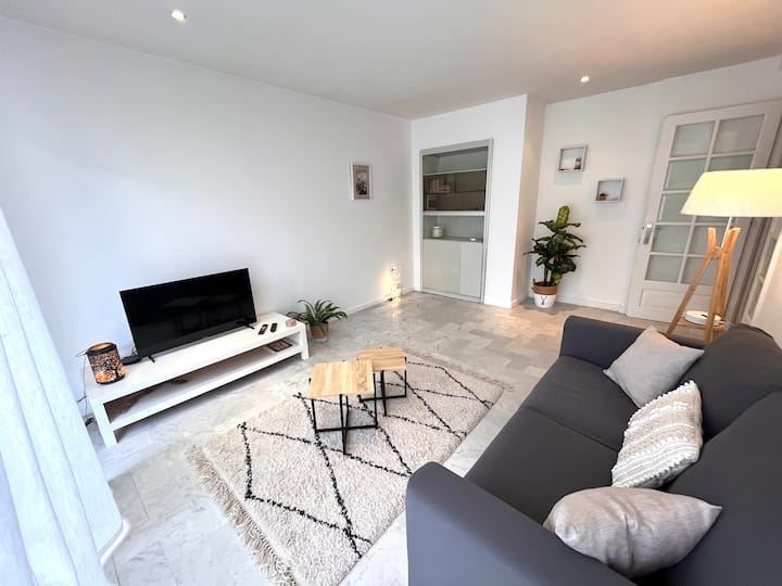 Appartement Proche Du Bord De Mer, Carré D'or - Antibes