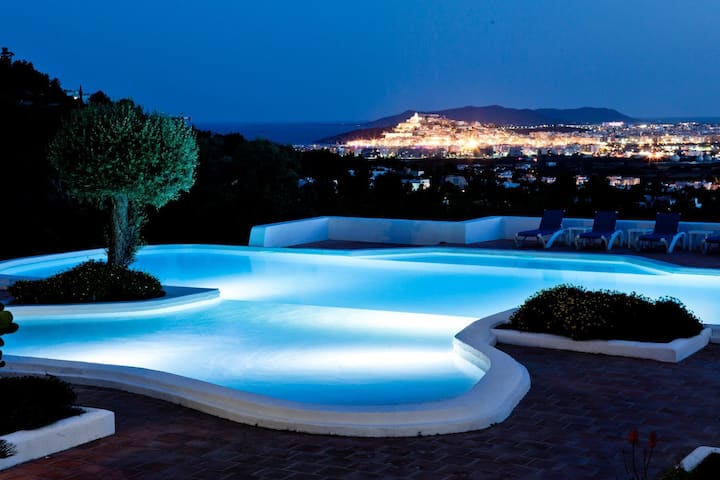 Breathtaking Huge Ibizanstylevilla 5min From Pacha - Islas de Ibiza