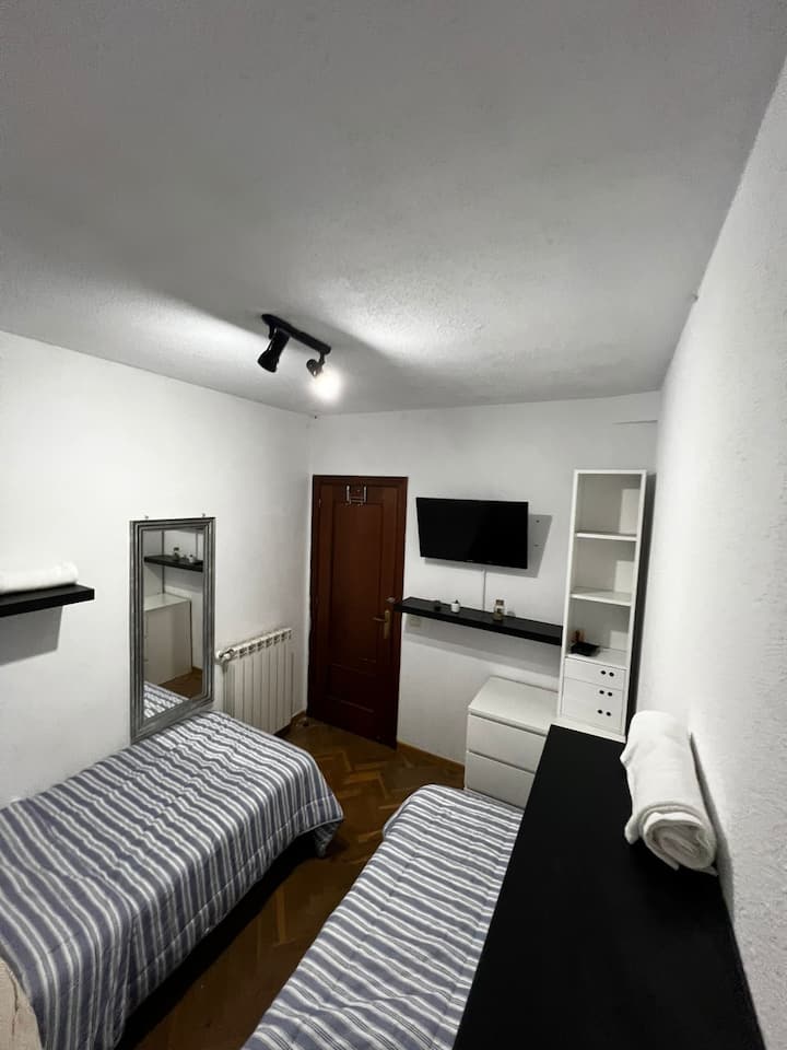 Habitación Para 2 Personas Camas Individuales - Municipality of Alcobendas