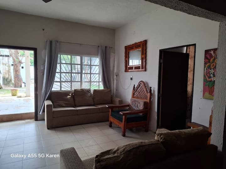 Bonita Casa Con Jardín Enorme, Climatizada Y Wifi - Minatitlán