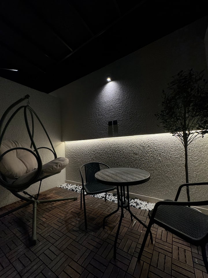 Apartment With Modern Design And Outdoor Seating - Riyadh