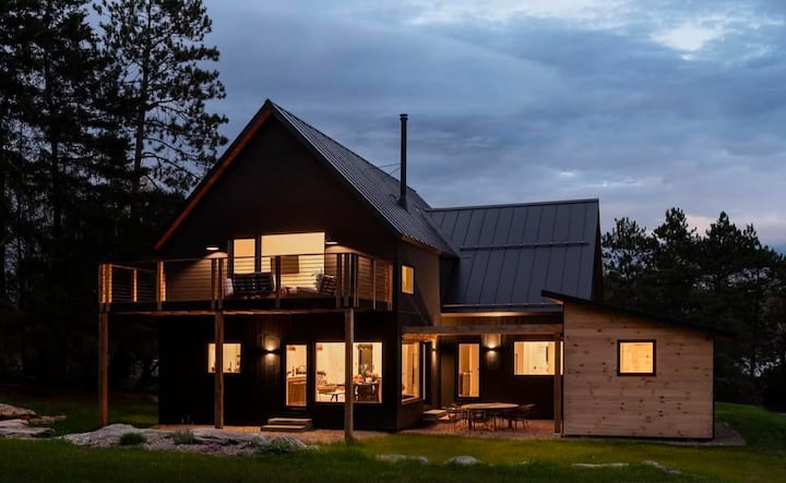 Scandi Vermont Retreat - 미들버리