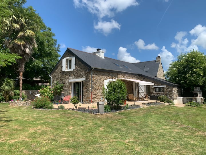 Chez Mélissa Et Tristan - Maison De 90m² - Miniac-Morvan
