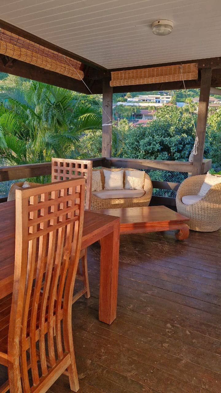 Fare Kumuhei Par Fare Tiare Anei - Bora-Bora