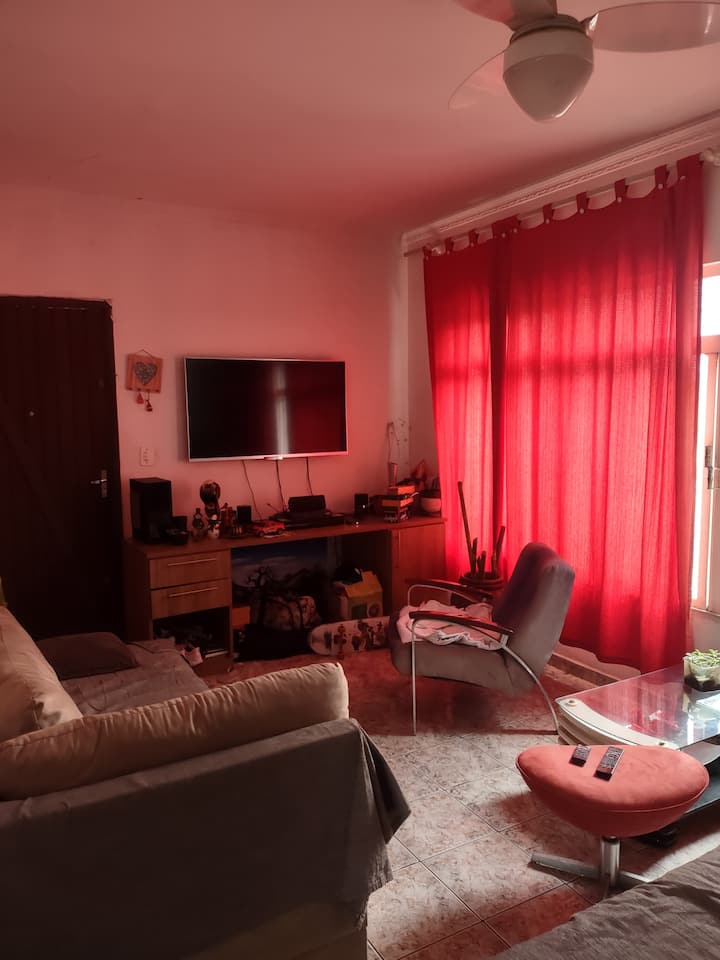 Casa Com Garagem Para 2 Carros 
Segurança Na Rua. - Osasco