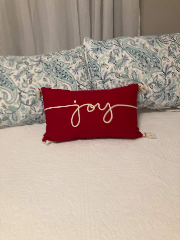 Private Room In A Shared House - Birmingham, MI