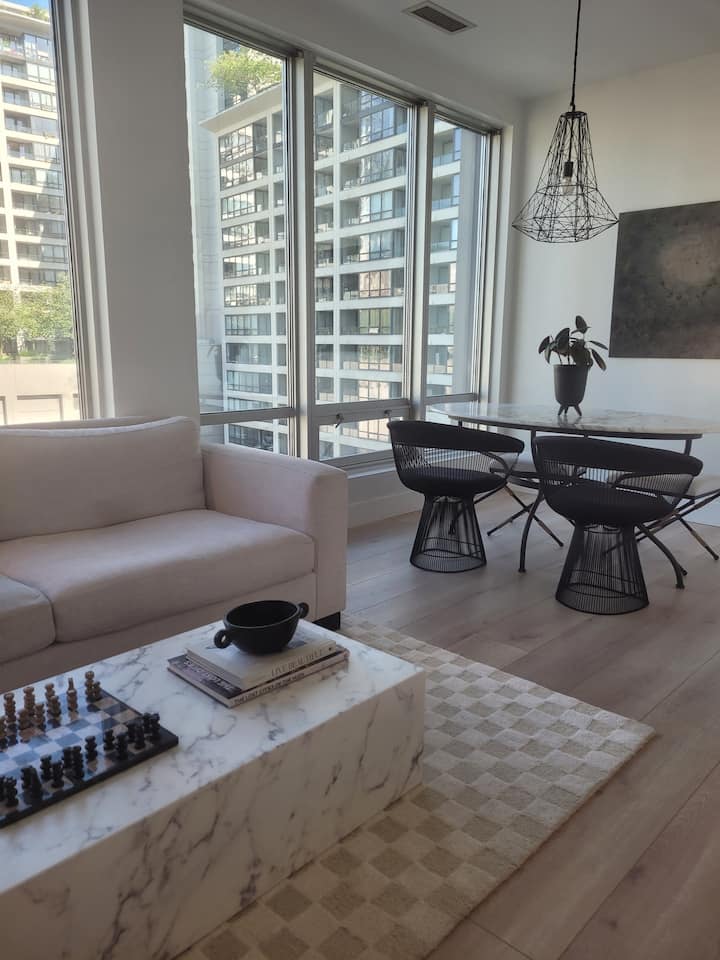 Downtown Boutique Suite - Vancouver