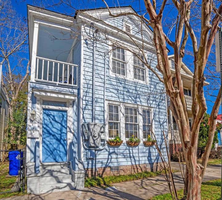 Charming Charleston Home - Charleston, SC