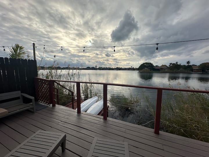 Lake House, Dania Beach - Dania Beach, FL