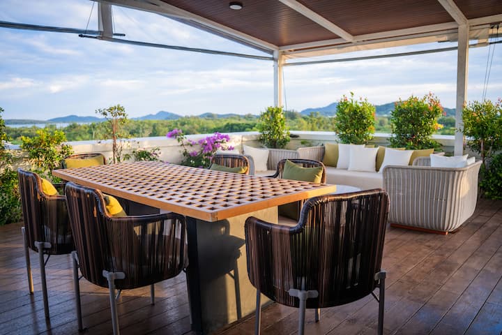 Sundeck Bliss: Elegance 4br Penthouse W/ Sea View - Phuket