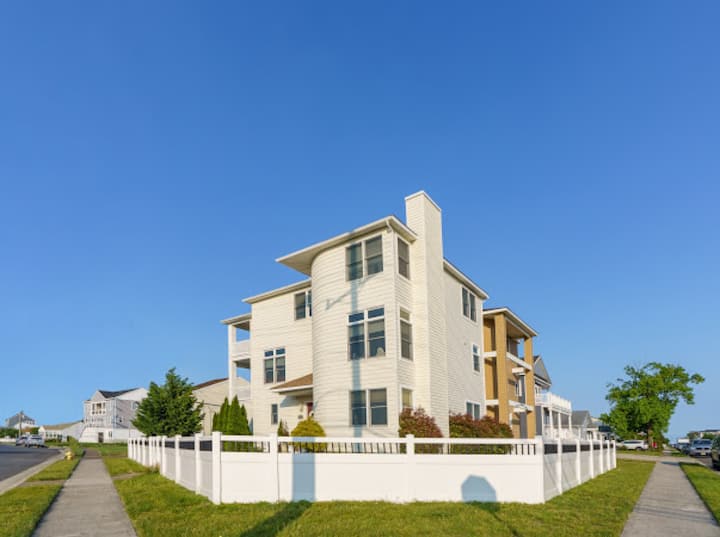 Modern Beach House, Great For Groups, Fun Garage - Brigantine, NJ