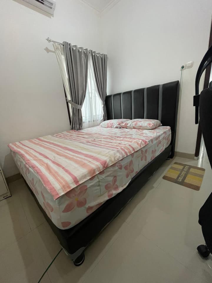 Breeze Garden Villa - Mataram