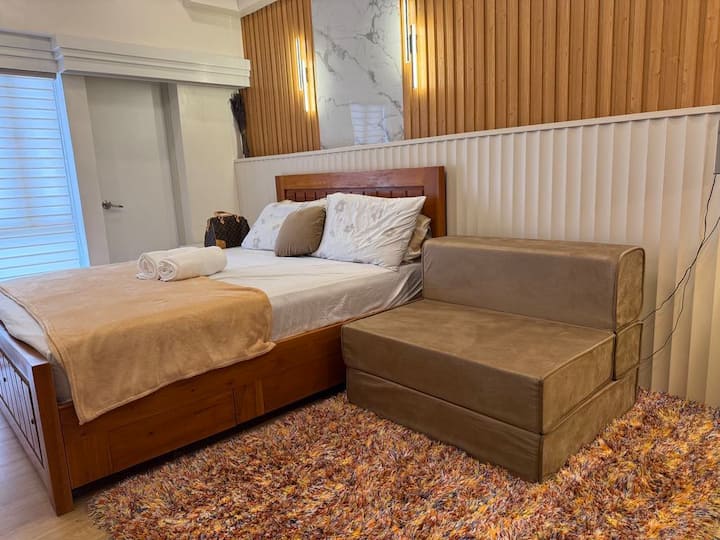 Tagaytay 1649 Staycation - Amadeo