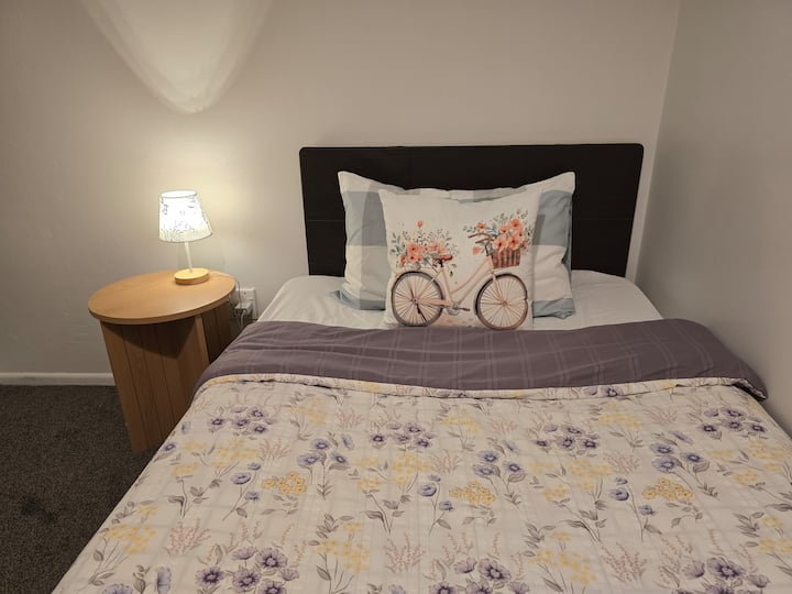 Rotorua • 4bd2ba • Central • New Bath+deck - Rotorua
