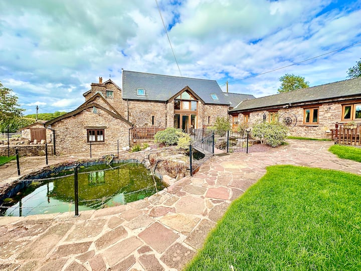 Luxury Four Bed Rural Former Hayloft For 6 Guests - Monmouthshire