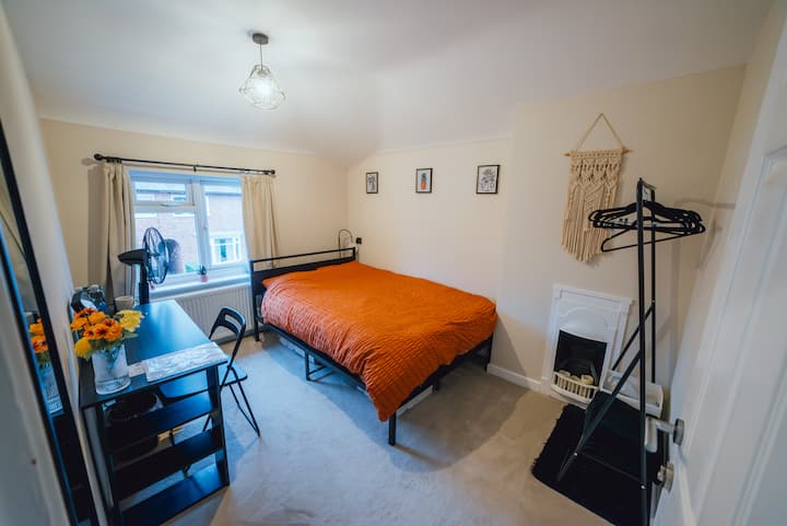 Cosy Room In Perfect Location - Nottingham