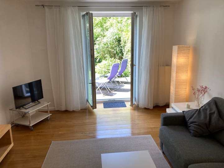 Gartenwohnung Mit Terrasse - Cologne