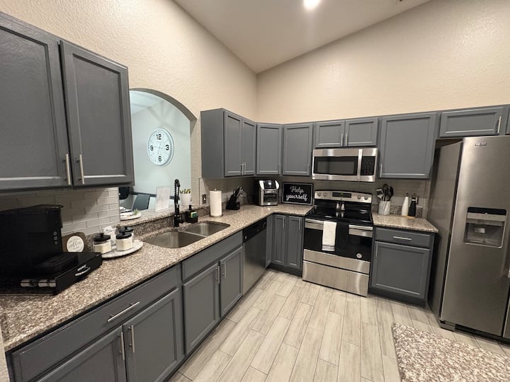 The Storybook Stay - Davenport, FL