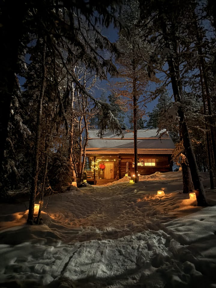Wilderness Retreat By Lake - Kuusamo
