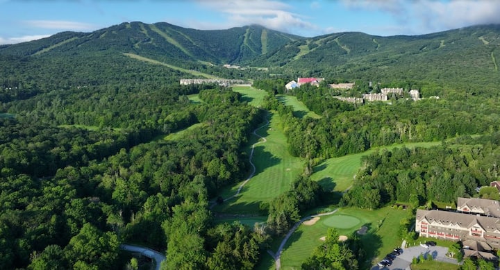 Golf & Stay In A Condo In The Heart Of Killington - Killington, VT