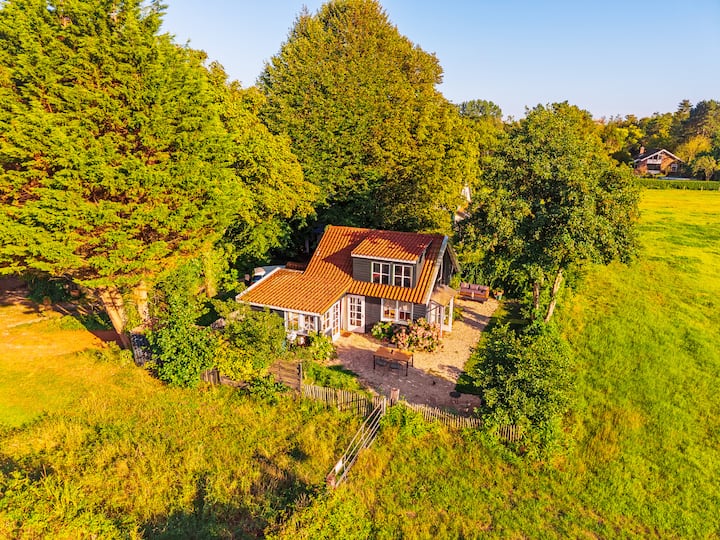 Romantic Cottage Surrounded By Grasslands & Dunes - Schoorl