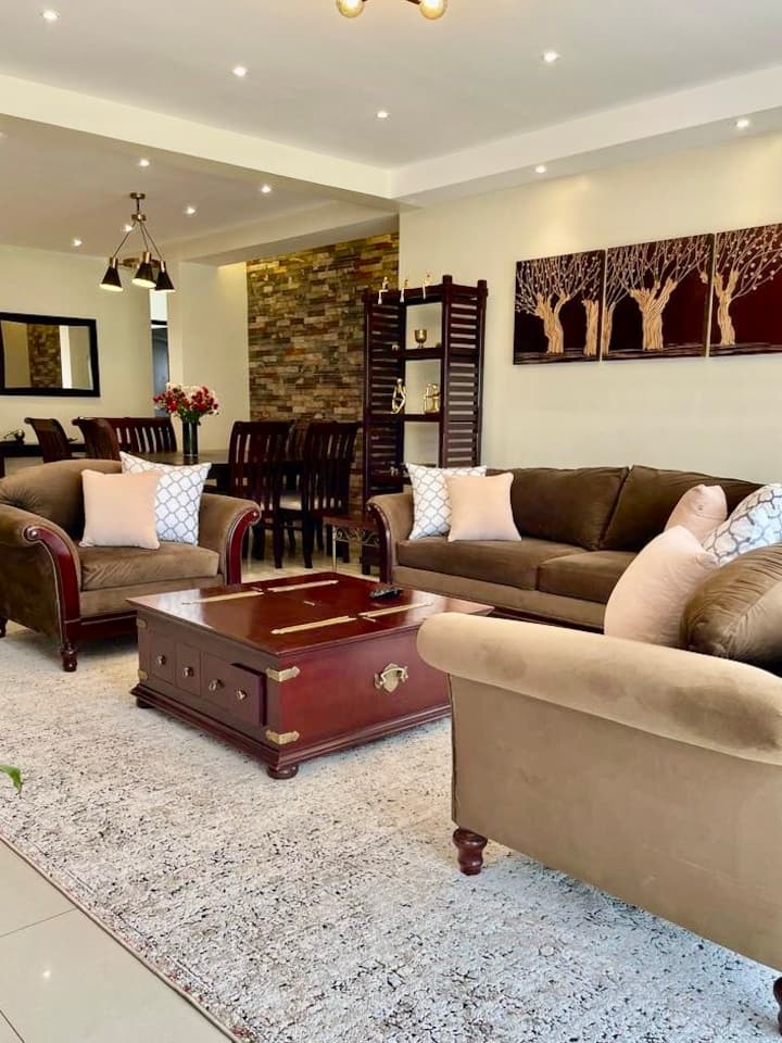 Cozy, Fam-fave Apt In Lubowa… Lift+pool+gym+sauna - Uganda