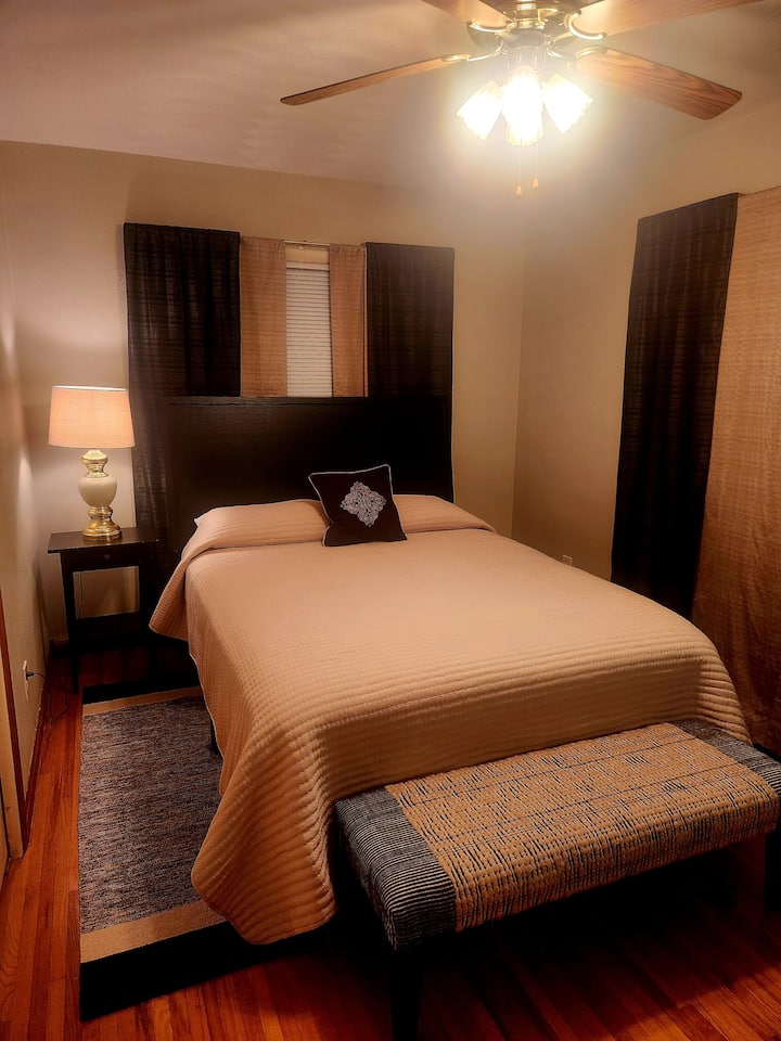 Room In Lima: *A*
Shared Spaces
Queen Bed - Lima, OH