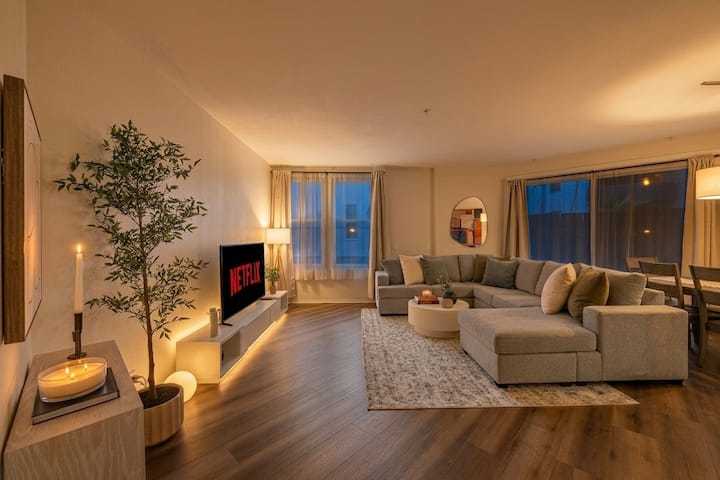 2br/2ba Dual Masters W/ Gym & Pool - El Segundo, CA