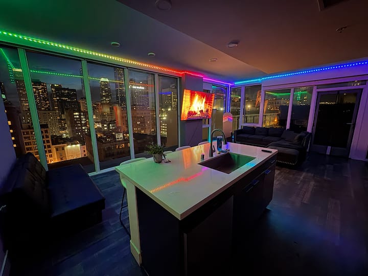 2bd Dtla Penthouse W/ City Views ! 4/20 Friendly ! - Pico Rivera, CA