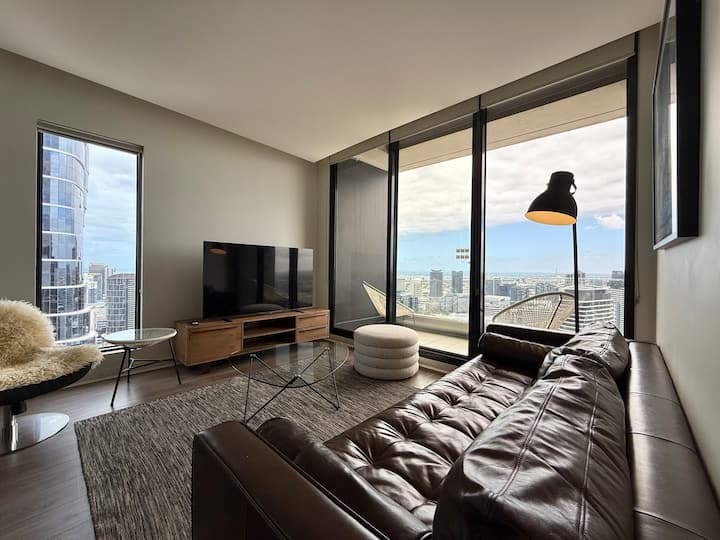 Spacious 3br City Apartment|pool, Gym-free Parking - Melbourne