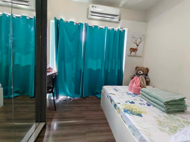 Condotel Near World Trade, Picc - Manila