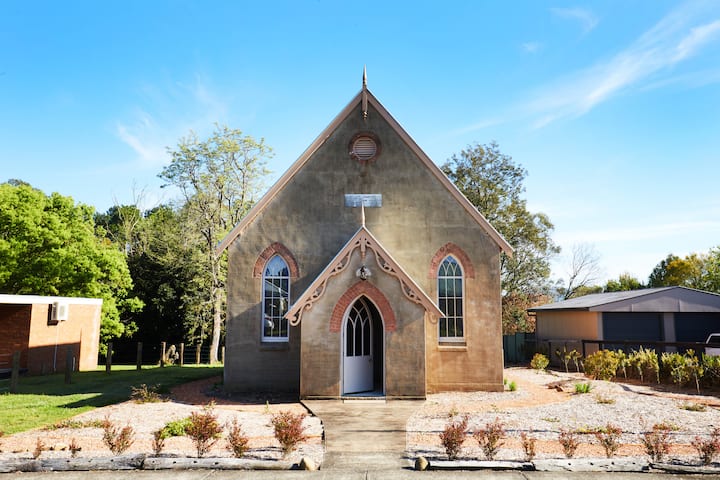 Heritage Church Retreat | Private Rural Escape - Stroud