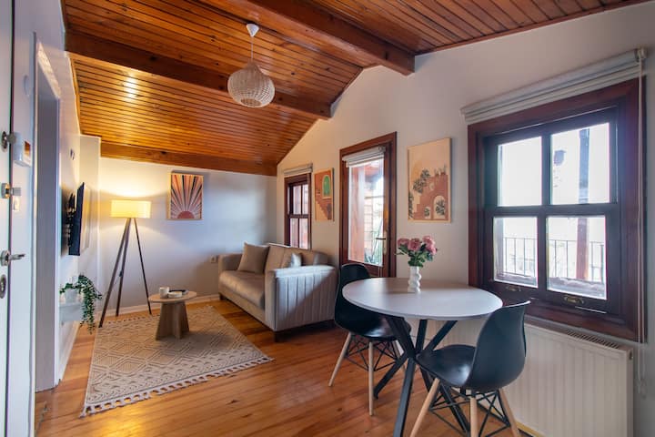 Romantic 1br With Sea View In Historic Yedikule - Estambul