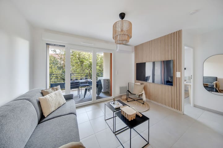 T2 Cosy Hyères, Proche Parc, Centre-ville, 7' Mer - Plage de Hyères