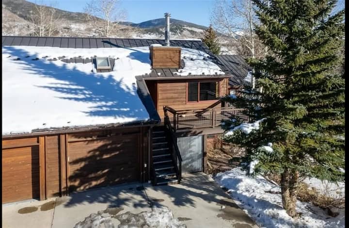 New Listing! Pet Friendly Mountain Escape - Silverthorne, CO