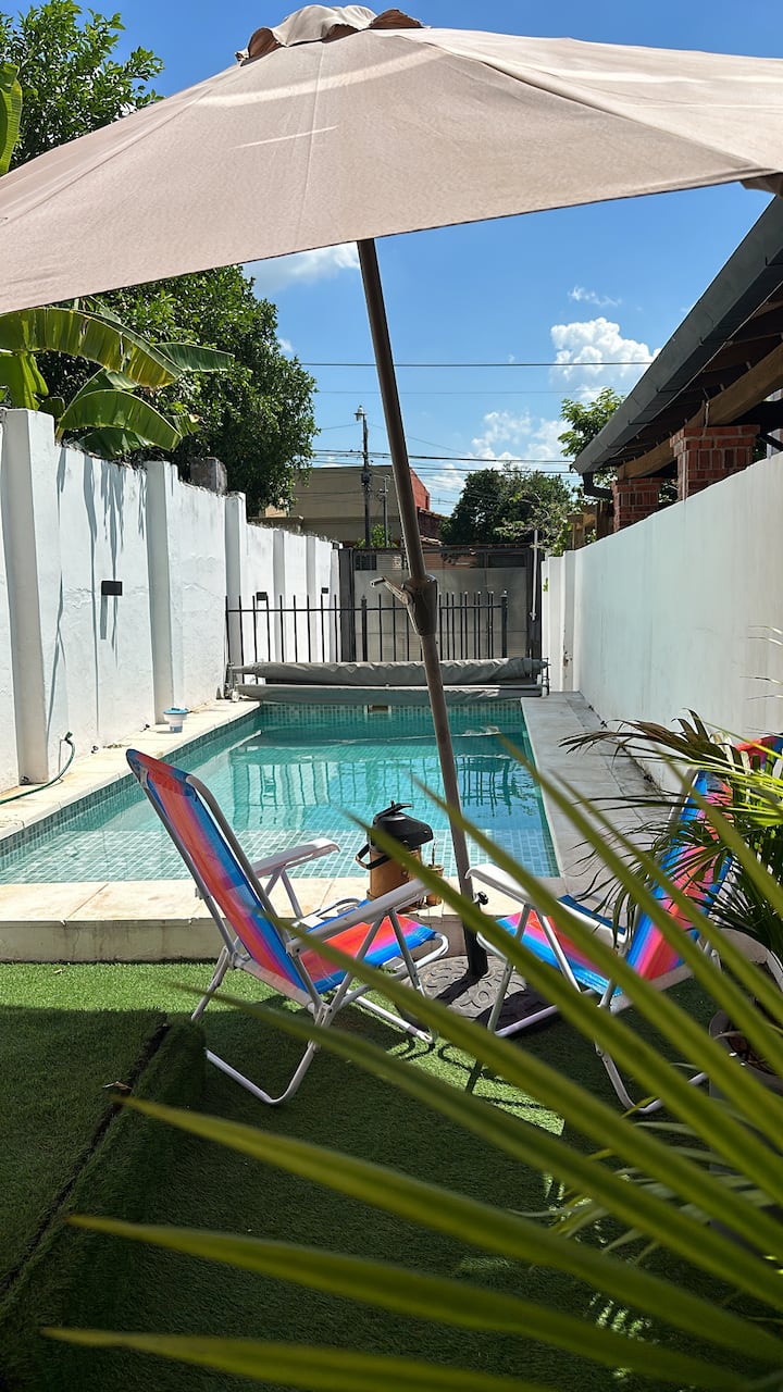 Casita Con Piscina Y Parrilla En Asunción - Clorinda